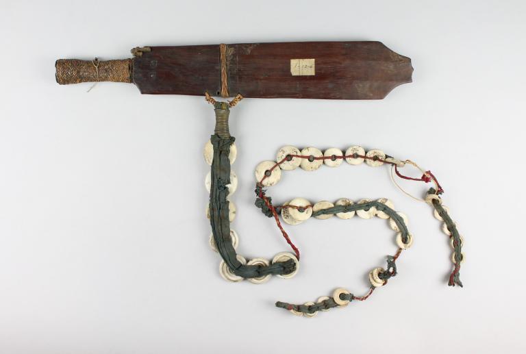 Hinalung (Ifugao Blade and sheath) | Mapping Philippine Material Culture