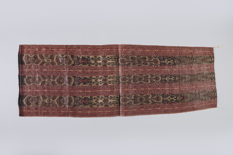 Abaca cloth with ikat | Mapping Philippine Material Culture