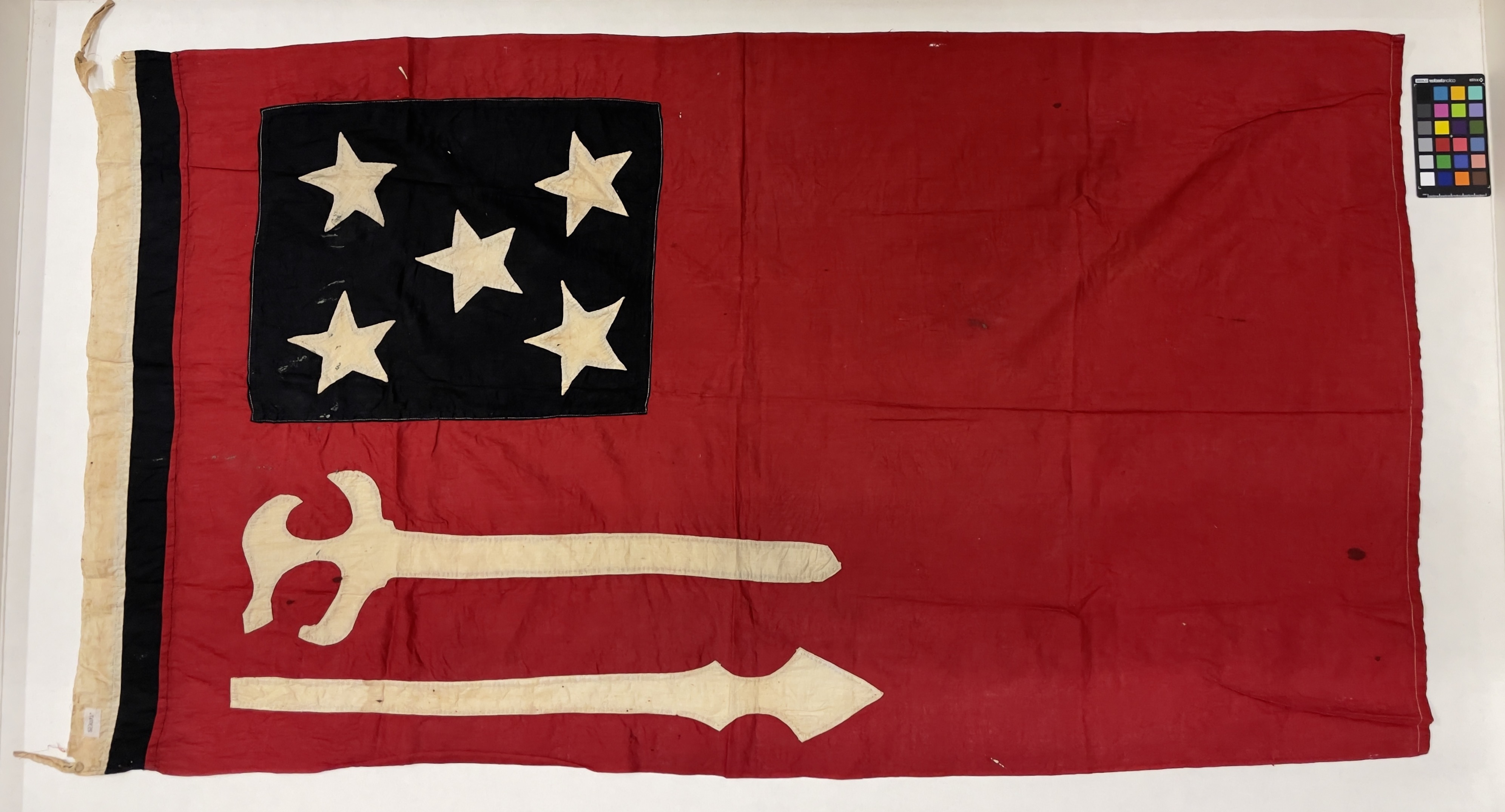 moro flag.jpeg | Mapping Philippine Material Culture